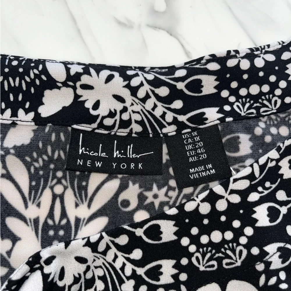 Nicole by Nicole Miller | Tops | Nicole Miller New York Black White ...